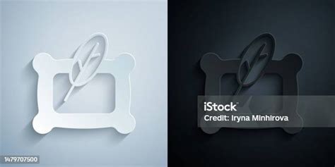 종이 는 회색과 검은 색 배경에 고립 직사각형 베개 아이콘을 잘라 쿠션 기호 정형 외과 베개 종이 아트 스타일 벡터 3차원