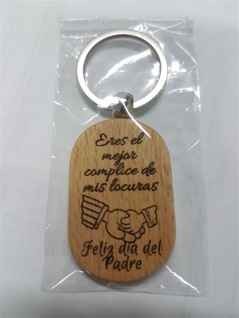 Llavero De Madera Grabado Para El Dia Del Padre