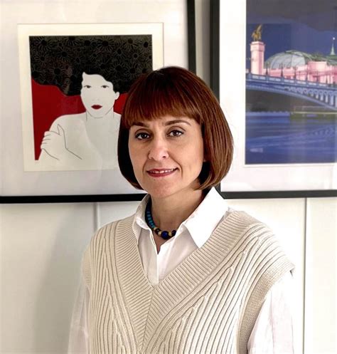 Setareh Feylizadeh Galeriste Dart Au Féminin Curiosity Club