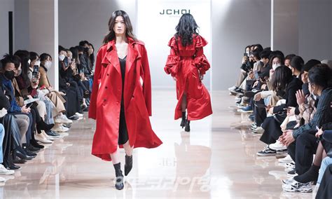 서울패션위크 2023 Ss시즌 전면 현장패션쇼로 전환 서울패션위크 2023 Ss시즌 전면 현장패션쇼로 전환