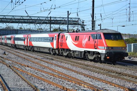 91112 Doncaster Class 91 Intercity 225 Set In Lner Liver Porn Sex Picture