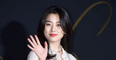 사진 한효주강렬한 레드립