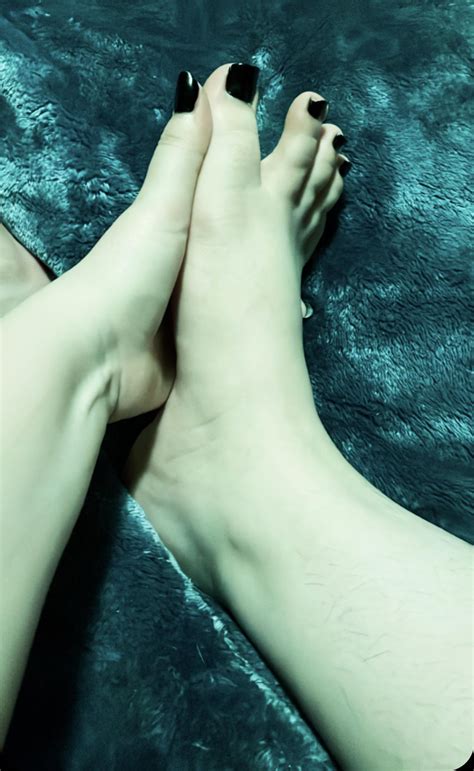 My Giant Domme Feet R Giantessfeet