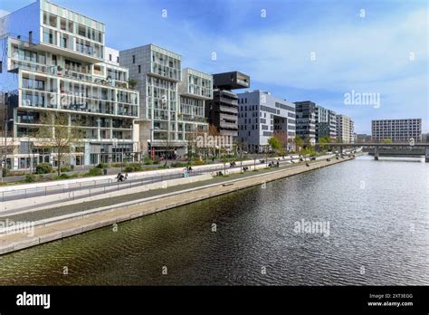 Halte Fluviale Lyon Confluence Is The New Trendy Confluence Marina In Lyon With Berths For Boats