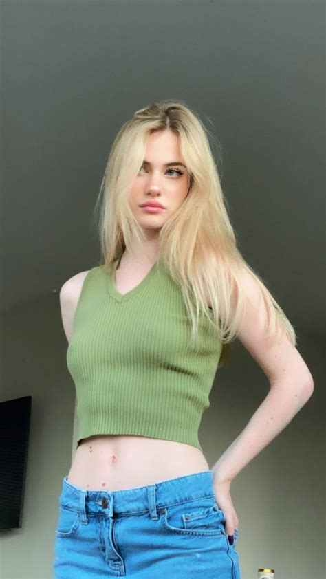 Aesthetic Women Aesthetic Girl Blonde Hair For Cool Skin Tones Kendall Jenner Skinny Beauty