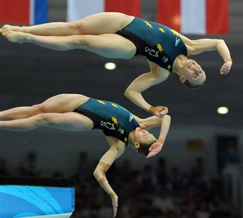 Womens Synchronized Diving Photos
