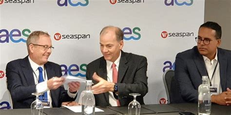 Seaspan Ties Up With Aes On Lng Bunkering For Panama Canal Tradewinds