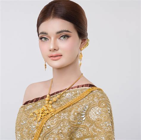 ឡាក់គី ស្រែ ក យំ រត់តាម ឆ្កាក់ម៉ូតូ ពេលដឹងថាម្ចាស់ទៅចោ ល ឡាក់គី ស្រែ ក យំ រត់តាម