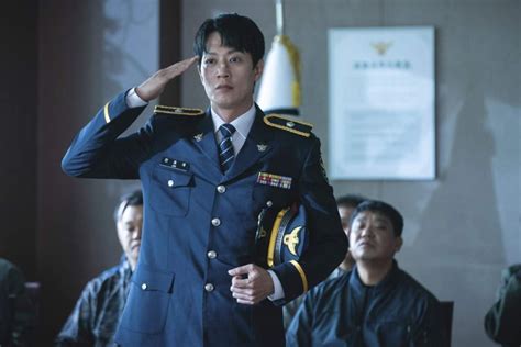 Disney K Drama The First Responders Kim Rae Won Leads Emergency