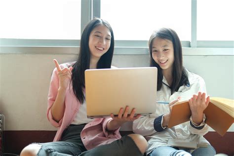 18歲即成年民法三讀通過！2023年這些事不必爸媽同意 但也要負哪些義務責任呢