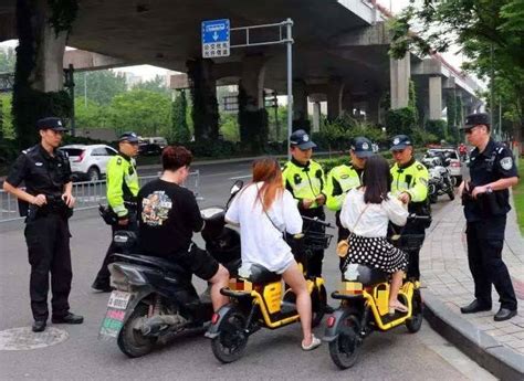 深圳电动车治理出“奇招”，电动车违章逃不掉，已有车主被罚2000 搜狐大视野 搜狐新闻