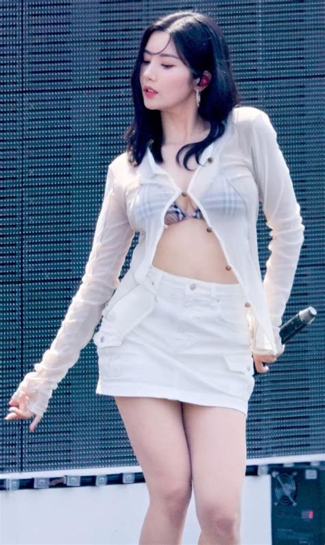 익스트림무비 권은비 카리나 워터밤2023 현장 샷 영상 짤 스압 ㅇㅎ