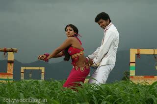 Nayanthara Hot With Vijay In Yama Kantri