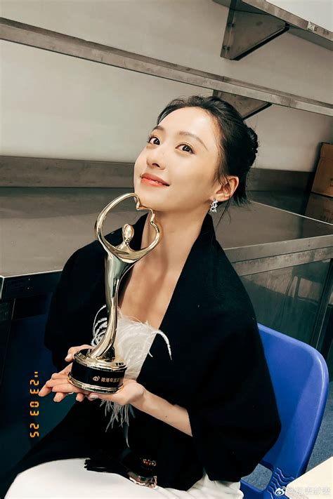 [有片]內地女星胡連馨被爆裸聊短片，於網上瘋傳，網民形容為「極鹹濕、尺度極大」 Lihkg 討論區