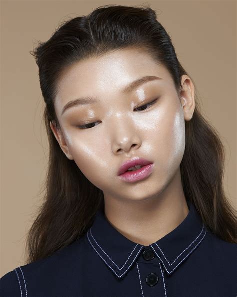 2015 September Vogue Girl Make Up By Lee Young Shiny Face Glossy Face Glossy Skin