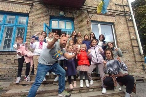 Маленькі волинські «Бандерівці зібрали для українських захисників 400 тисяч гривень Відео