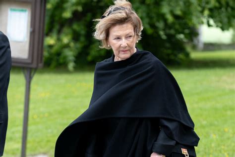Dronning Sonja I Sorg Tok Farvel Med Venninnen Jorunn Wedel Jarlsberg
