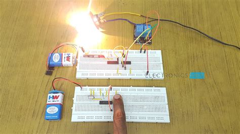 RF Remote Control Circuit For Home Appliances Without Microcontroller
