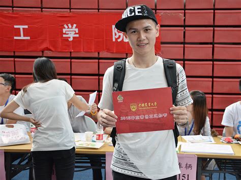 中国农业大学工学院 新闻动态 2015迎新进行时 我院15级迎新工作首日报到人数过半（图文）