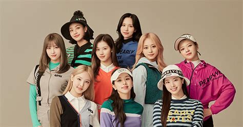 트와이스 Mz세대 골퍼 취향 저격하는 골프웨어 화보 조선비즈
