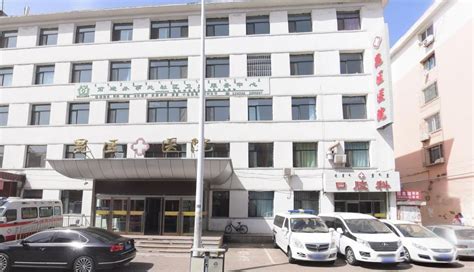 挂号药房窗口低 包头一医院一周内完成改造工程 极目新闻