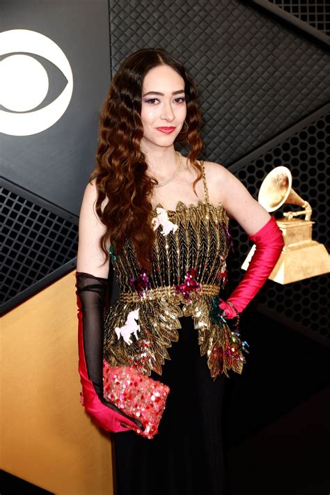 Miley Cyrus Called Out Grammys Audience For Not Singing Along During