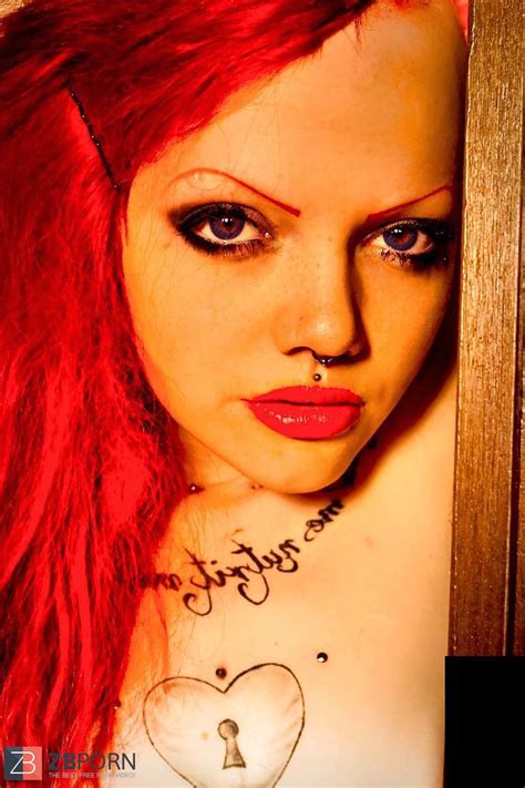 Plastique In Vains Sg Model Crimson Ribbon Zb Porn