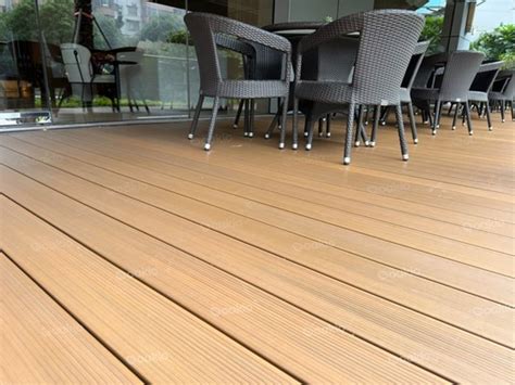 How To Cut Composite Decking Expert Guide Oakio Plastic Wood