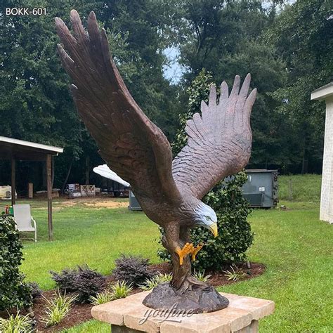 Top12 Popular Bronze Outdoor Eagle Statues