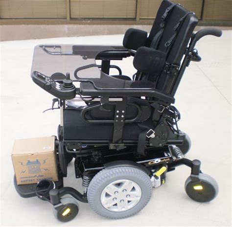 Q6 Edge Customised Motion Wheelchairs