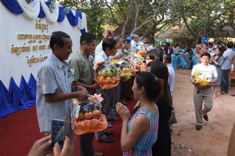 សិស្ស ១០ មករា ១៩៧៩ បង្កើត ប្រវត្តិសាស្ត្រ ដំបូង ជួយ ដល់ គ្រូបង្រៀន ចូលនិវត្តន៍