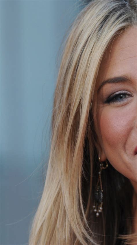 X Resolution Jennifer Aniston Cute Smile X Resolution Wallpaper Wallpapers Den