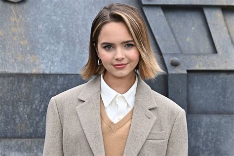 Ryan Kiera Armstrong Étoile Montante Dhollywood