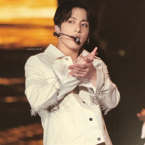 Pin By ׁׅ֮marshꫀׁׅܻ⁷ On 𝑱𝒆𝒐𝒏 𝒋𝒖𝒏𝒈𝒌𝒐𝒐𝒌 Jungkook Photo Book Just Dance