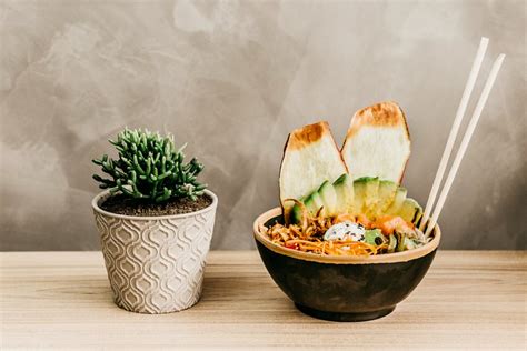 How To Make A Healthy Poke Bowl Man Of Many