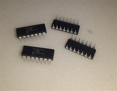 14 Pin Microchip Microcontroller At ₹ 1000 Piece Sahakara Nagar Bengaluru Id 24346417462