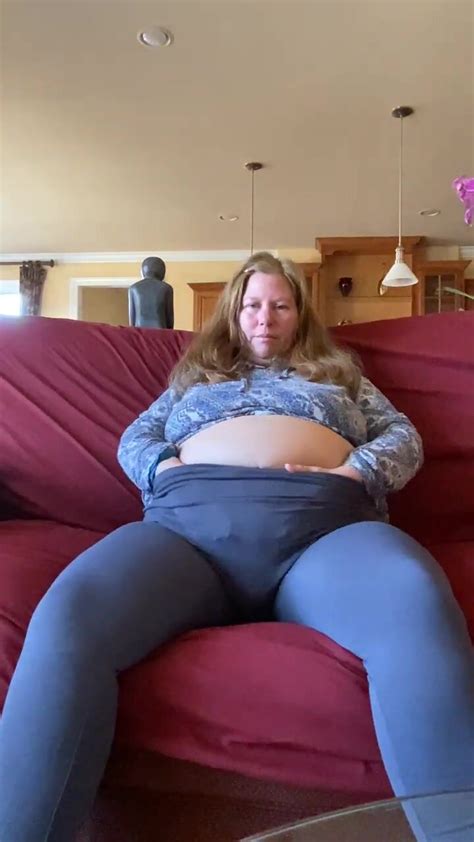 Mature Girl Playing Chubby Thick Belly Thisvid Com