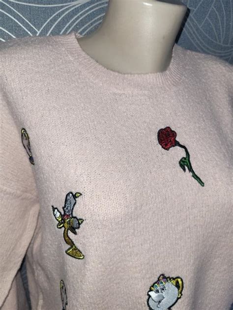 Мякий теплий красивий светр із вишивкою — ціна 150 грн у каталозі Светри Купити жіночі речі за