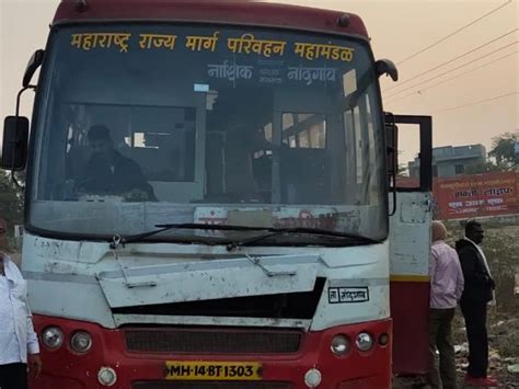 नांदगांव नाशिक बसला दे धक्का Marathi News Nandgaon Nashik Bus Give