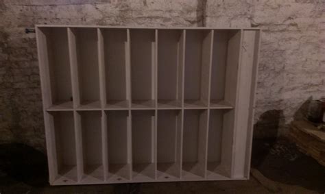 Шафа вітрина розміром 220х160х40 см б в світло бежевого кольору матеріал ДСП Ua