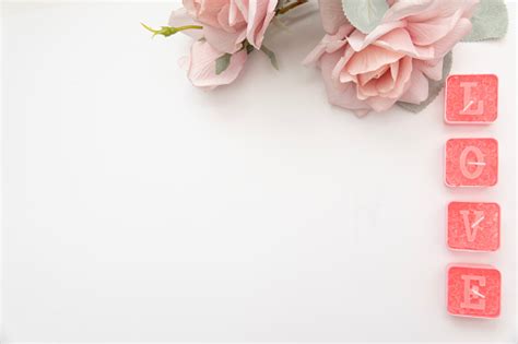 발렌타인 데이 레드 하트와 상자 카피 공간이있는 휴일 발렌타인 카드 2월에 대한 스톡 사진 및 기타 이미지 2월 다양 디자인 Istock