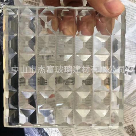 厂家批发 电脑雕花车刻玻璃家 具家装室内各种夹丝钢化车刻玻璃 阿里巴巴