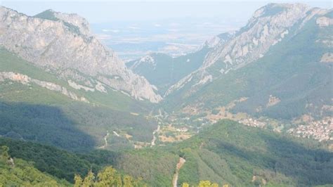 Спад на приходите от туризъм във Врачанско Видин и Монтана с ръст нагоре