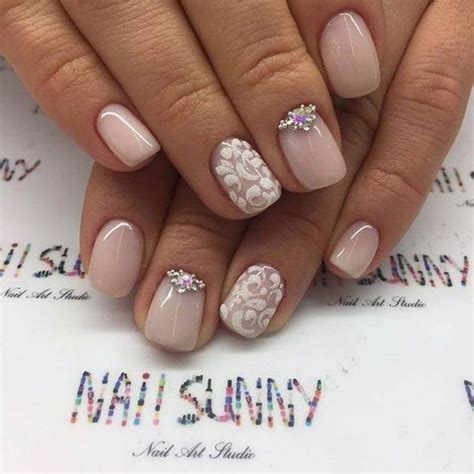 30 розкішних ідей манікюру для коротких нігтів