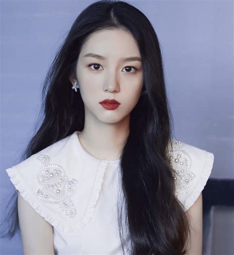 女神长发披发图片大全 时尚迷人巨显气质 女士长发 美发站