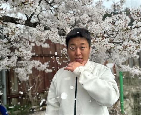 개그맨 성용 35세 일기로 사망…억측 삼가 달라 Zum 뉴스