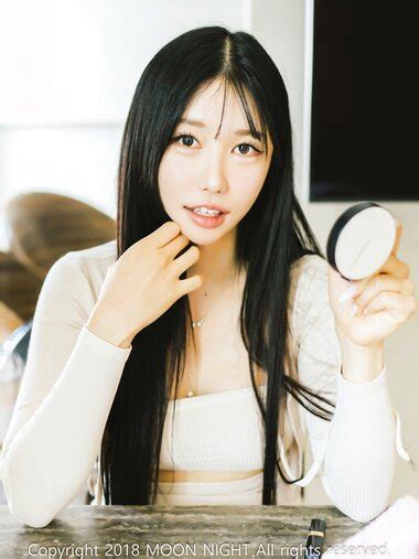 [moon Night Snap] Yunjin Honey Peach Hocance Digital Photobook T Xasiat