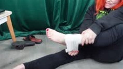 Ankle Sprain In Open Toed Slides Bandaging Up Ankle After Mp4 640 Deannas Clip Store