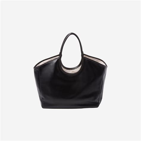 미우미우 아이비 레더 백 블랙 Miu Miu Kream