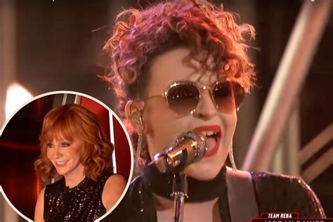 The Voice Jordan Rainer Impresses Gwen With An Ol Red Cover